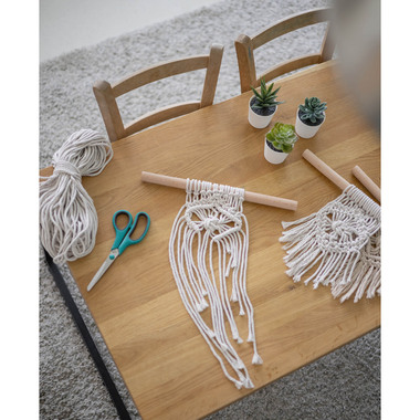 I AM CREATIVE Macrame Rope 6203.24 little green, 2mm, 500g | postshop.ch